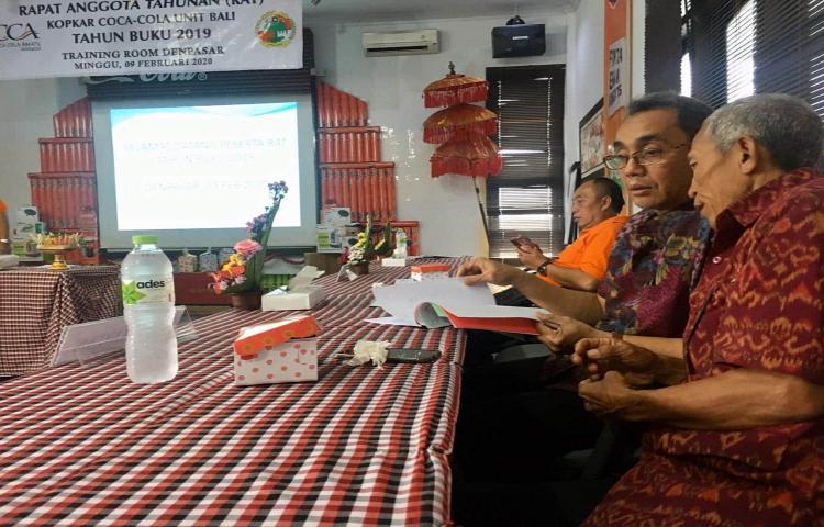 Rapat Anggota Tahunan ( RAT ) Koperasi Karyawan Coca Cola Tahun Buku ...
